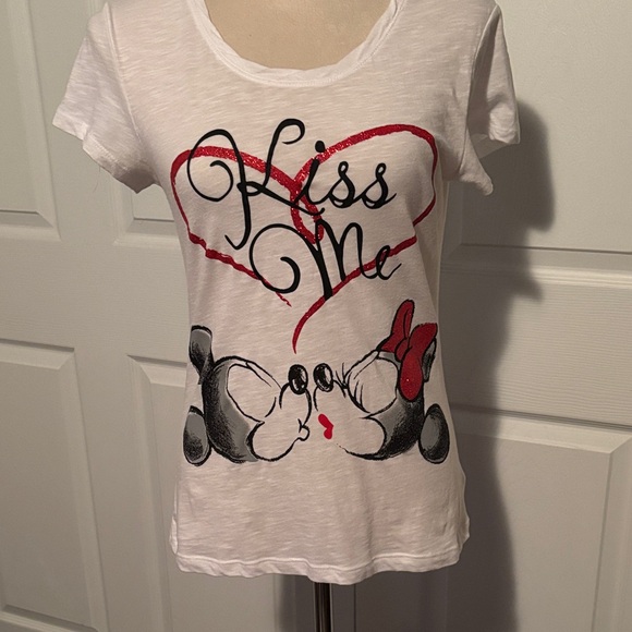 Disney | Tops | Disney White Tee With Kiss Me And Minnie And Mickey ...